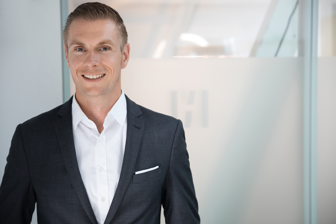 For end-to-end digitisation on the shop floor | MHP – A Porsche Company