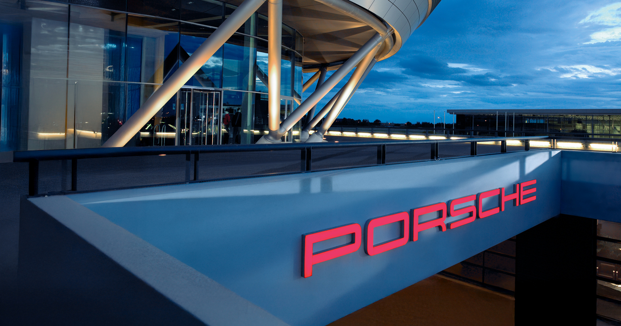 Porsche AG: Process Mining Creates Excellent Processes | MHP Success ...
